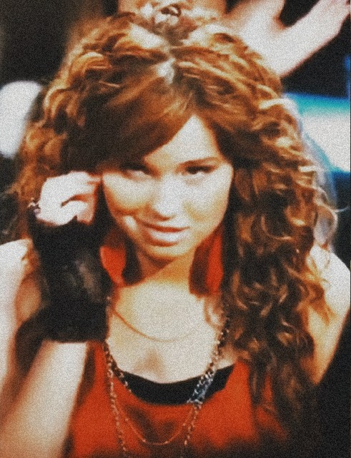 Debby Ryan Hairstyles In Radio Rebel