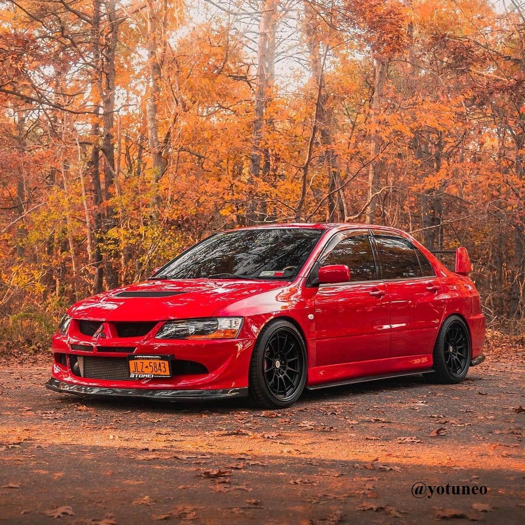 Custom Mitsubishi Evo 8