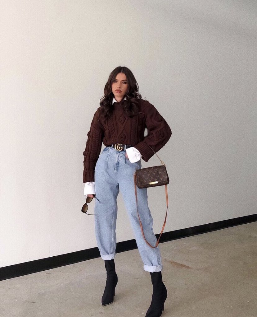 Fan Outfits Account On Twitter