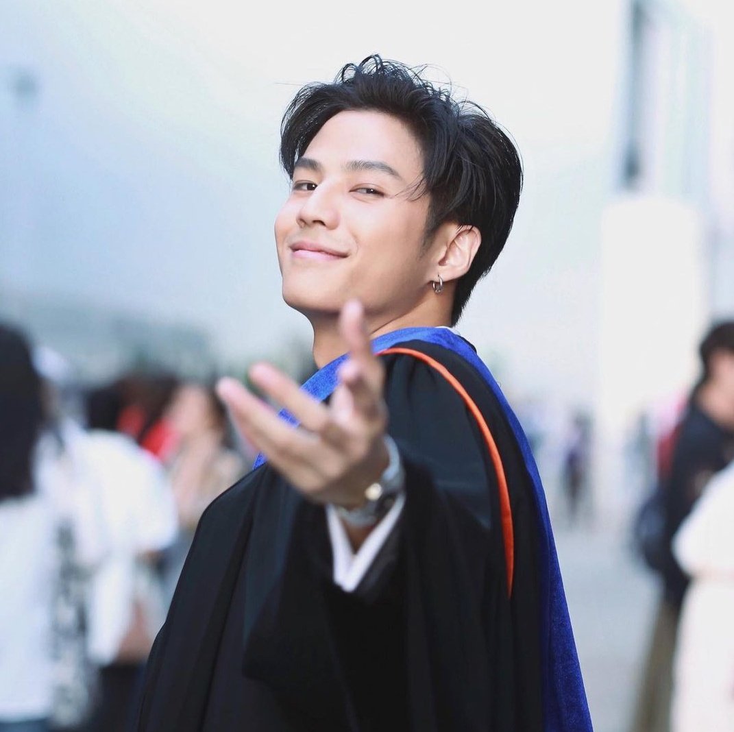 Khin Khin Htoo (@mihtoo93) | Twitter