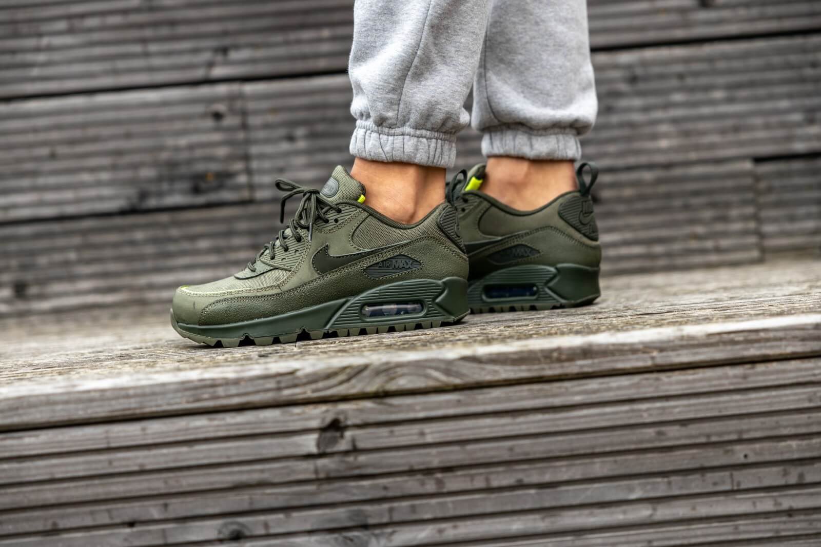 SNKR_TWITR on X: SNKR_TWITR on X: