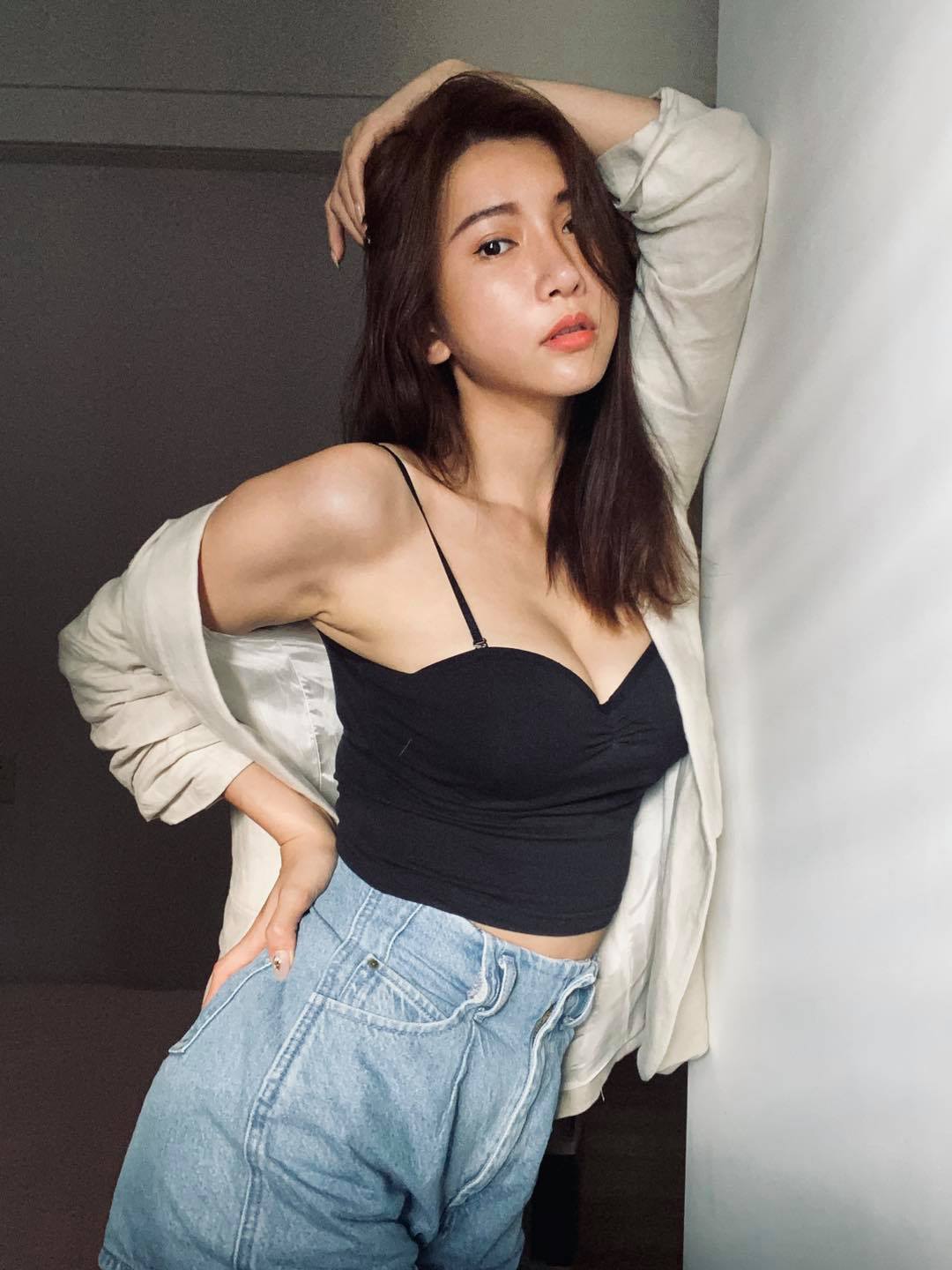 Mia Huang 樂雨忺• On Twitter Belajar Pose Sexy Narsisme Zjydtyquob Twitter