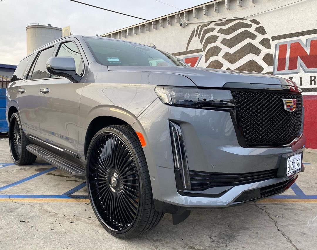 30 Inch Rims On Escalade Customer Vehicle 265/30/30 #RealBig #Escalade