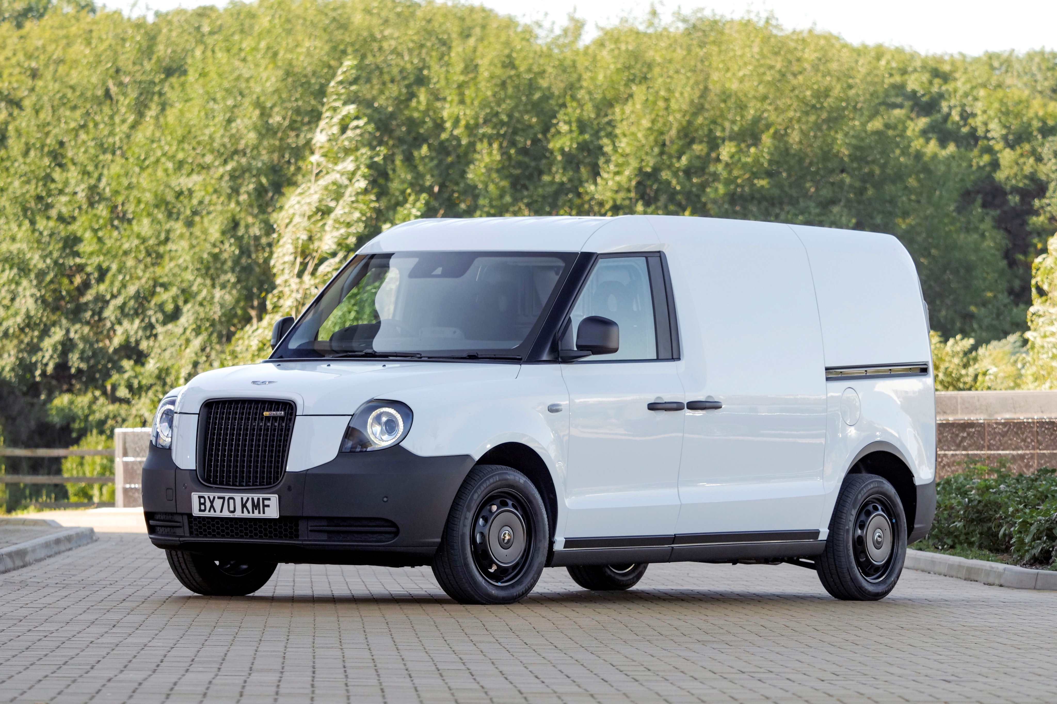LEVC on X Meet the streetwise VN5 electric van. Redefining the standard for electric light commercial vehicles. Request a test drive https t 7cSza41OKO ElectricVan ElectricVehicle EV https t eWJ...