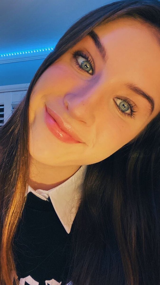 Julia Kenyon's Instagram, Twitter & Facebook on IDCrawl