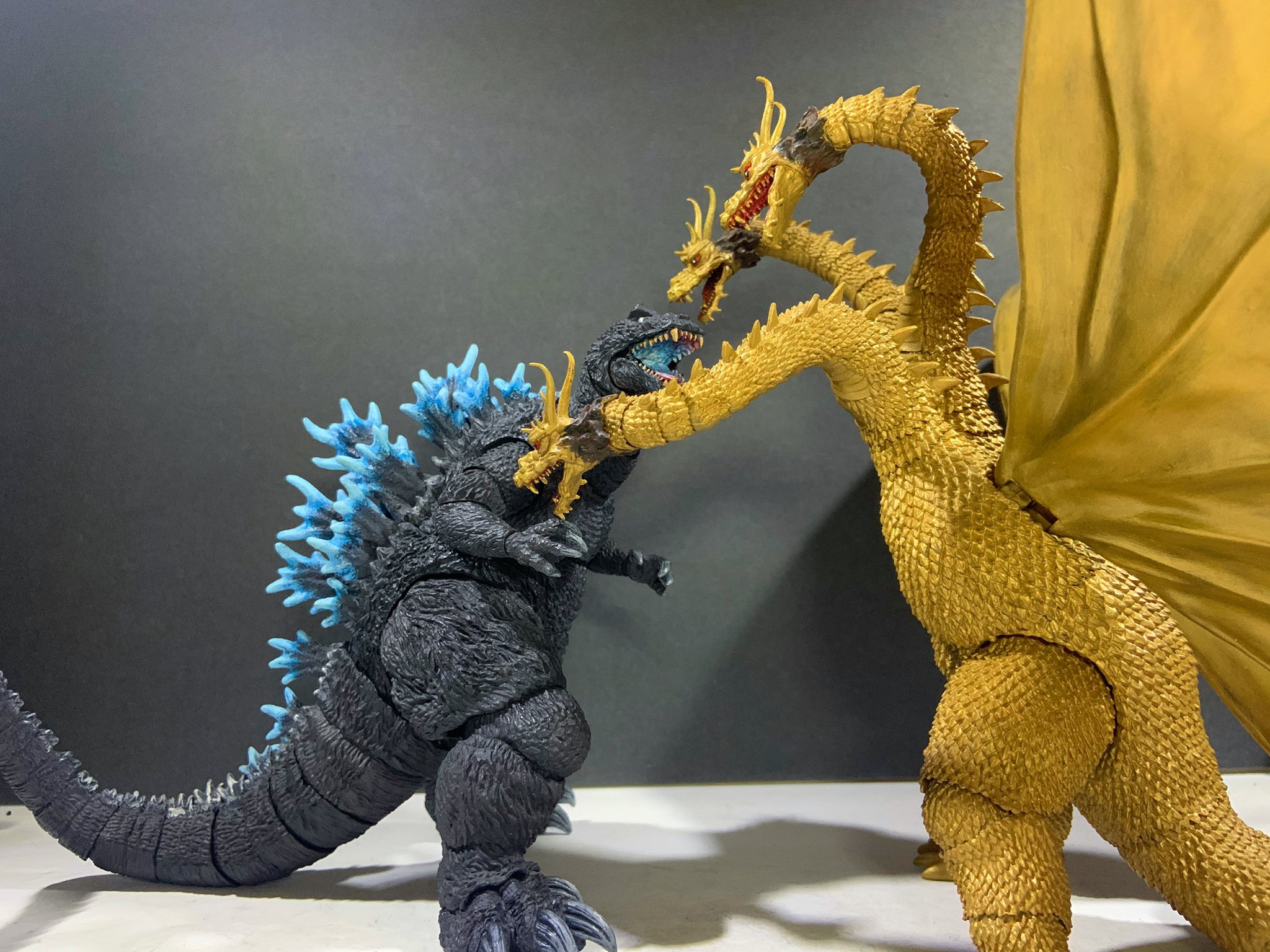Gmk King Ghidorah