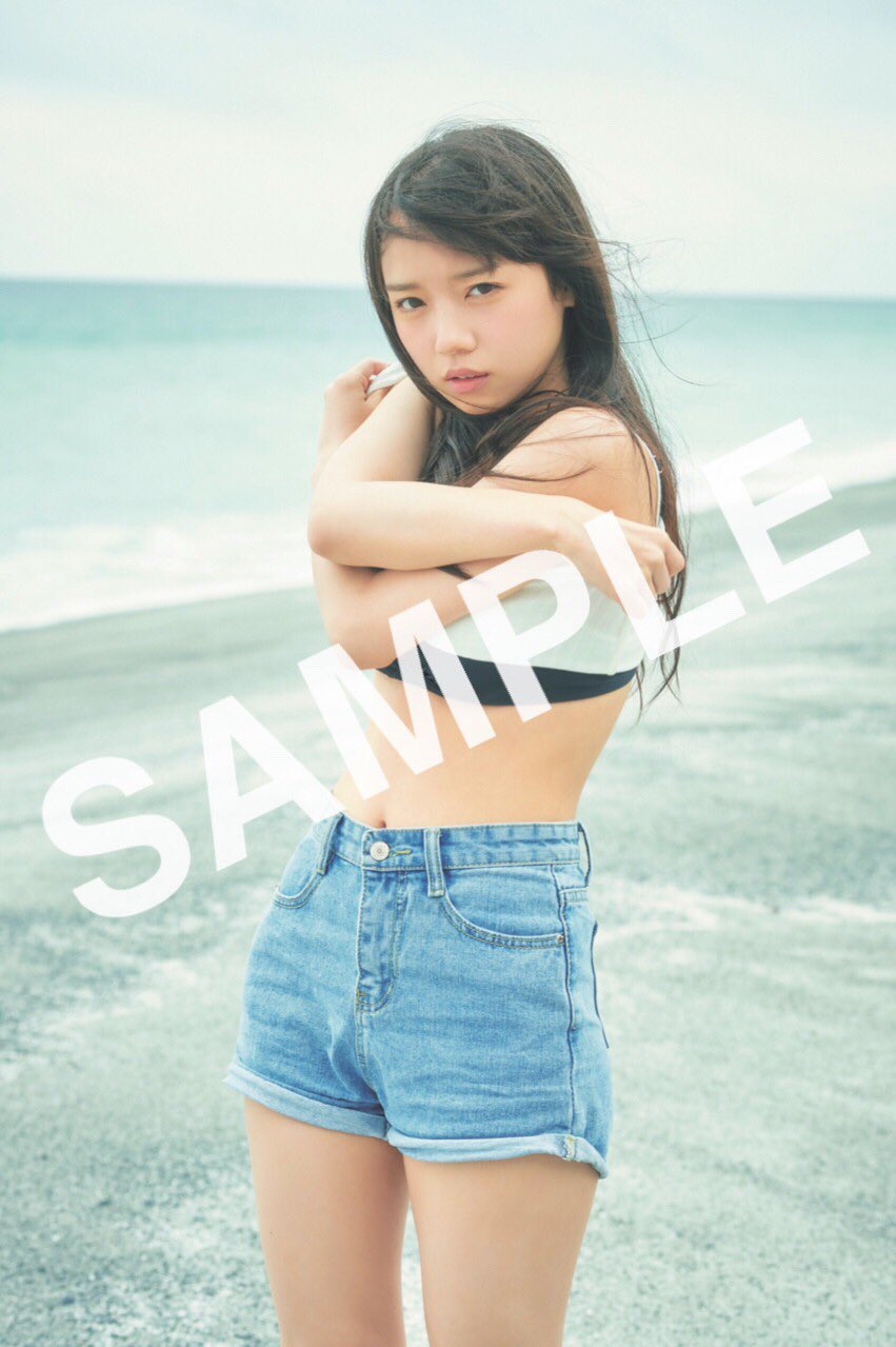 日向坂46 齊藤京子1st写真集「とっておきの恋人」発売中!【公式】 On Twitter 【解禁】 書店限定ポストカードは7書店7種 ️