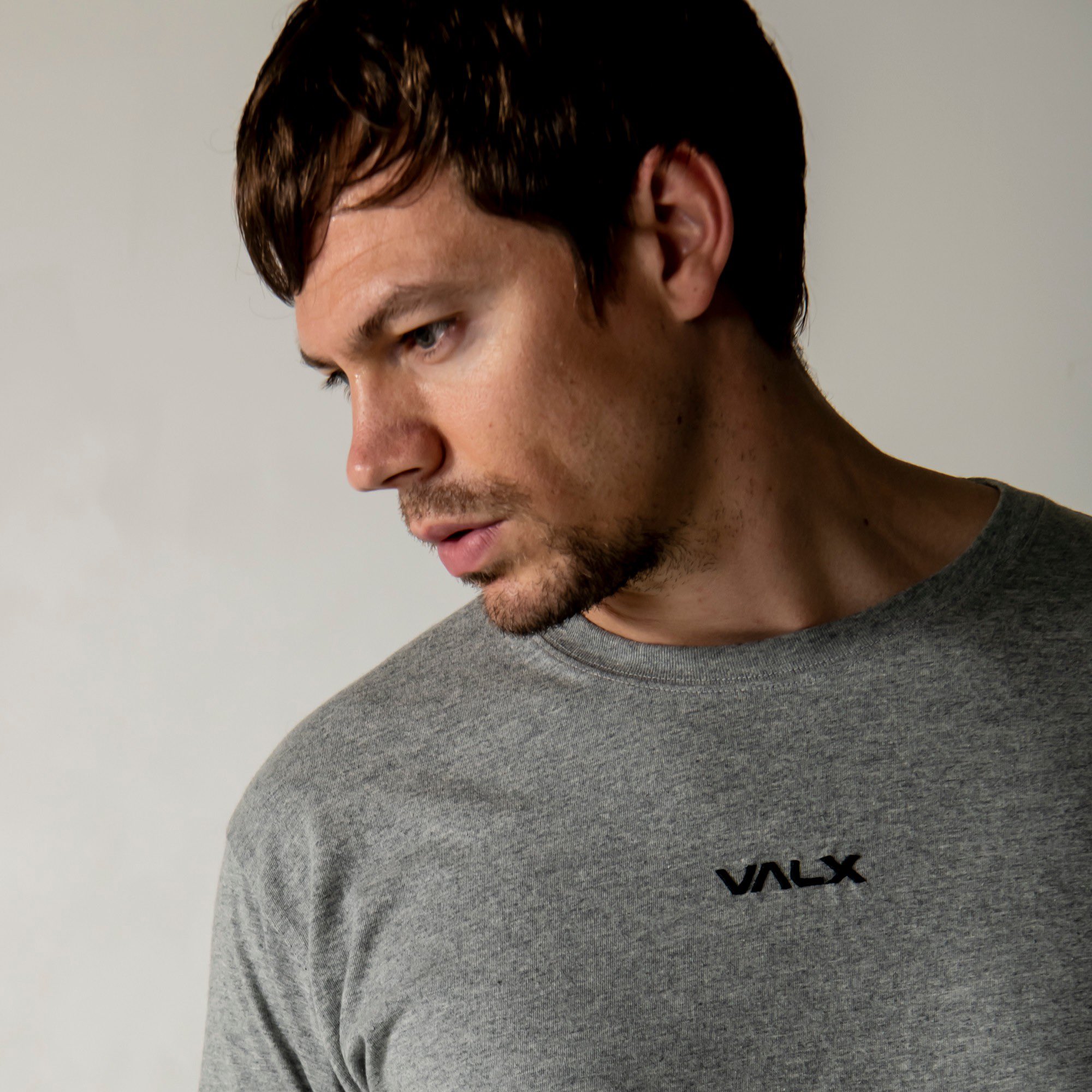 只石昌幸/VALX代表 on Twitter: "12月2.3.4日のスポルテックにおいて、VALXアパレルが、限定発売されます。 個数に限りがありますが、ぜひ！ ・VALX Tシャツ ...