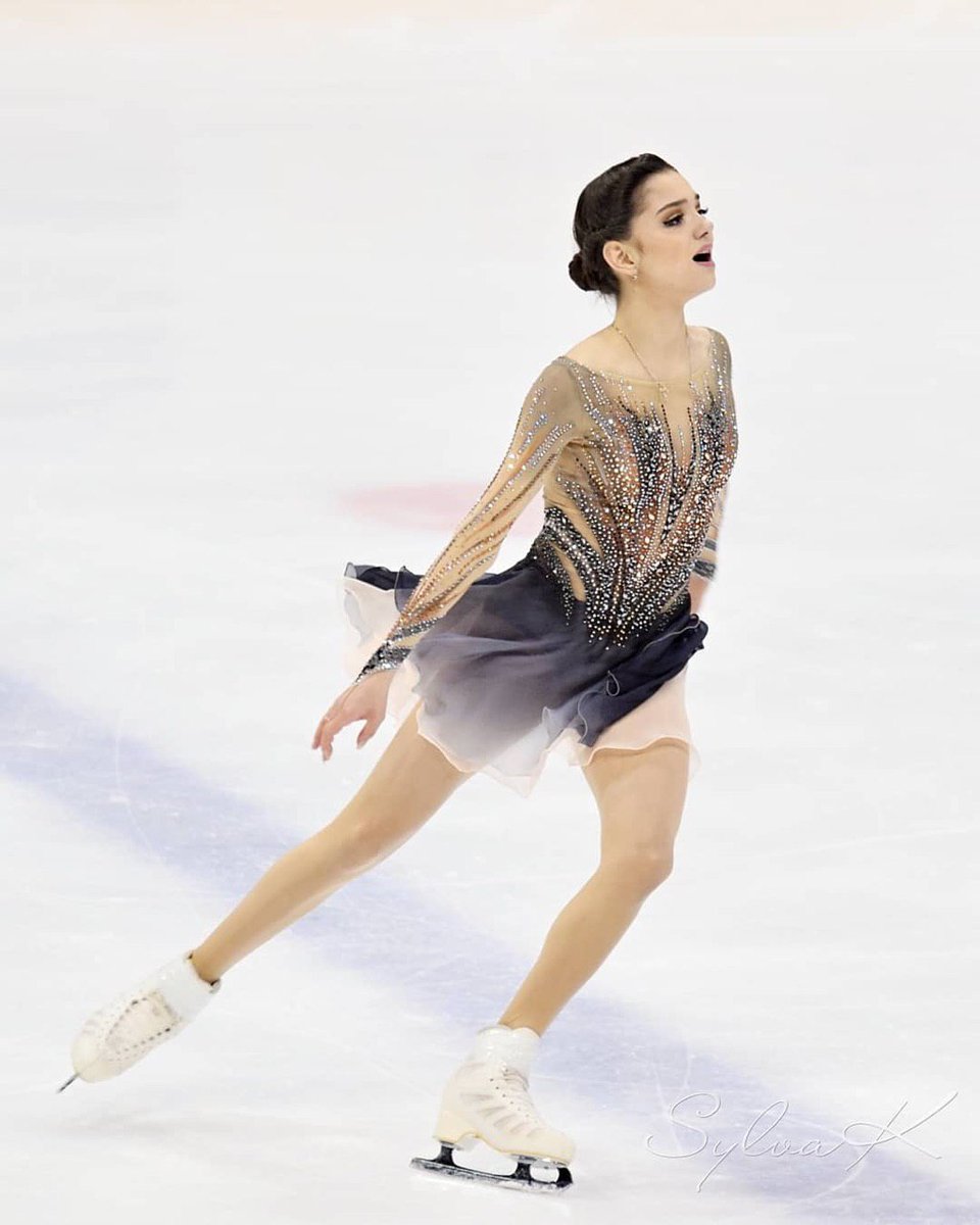 Team.Moonbear on Twitter: "Honkai Impact 3rd is collaborating with world-class figure skater ...