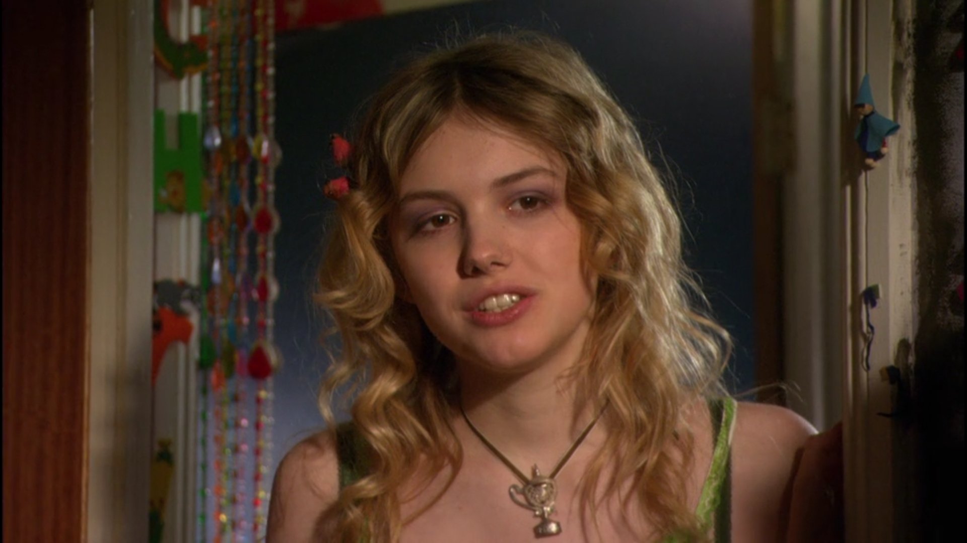 Skins Season 1 Cassie