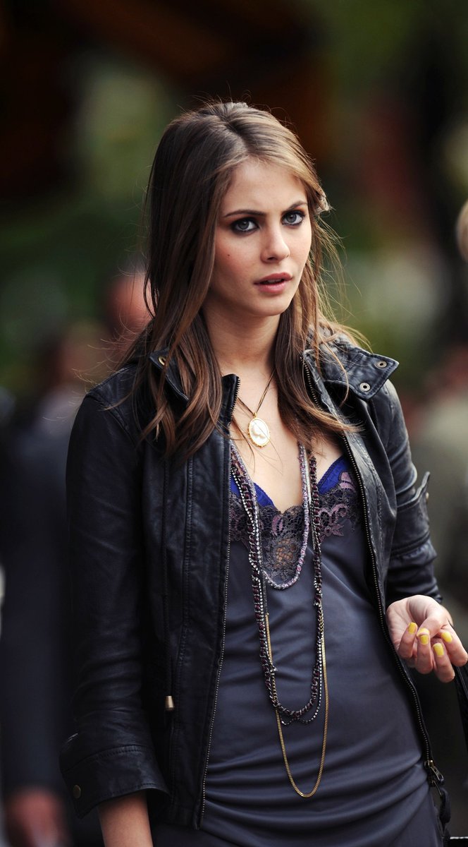 Willa Holland Gossip Girl