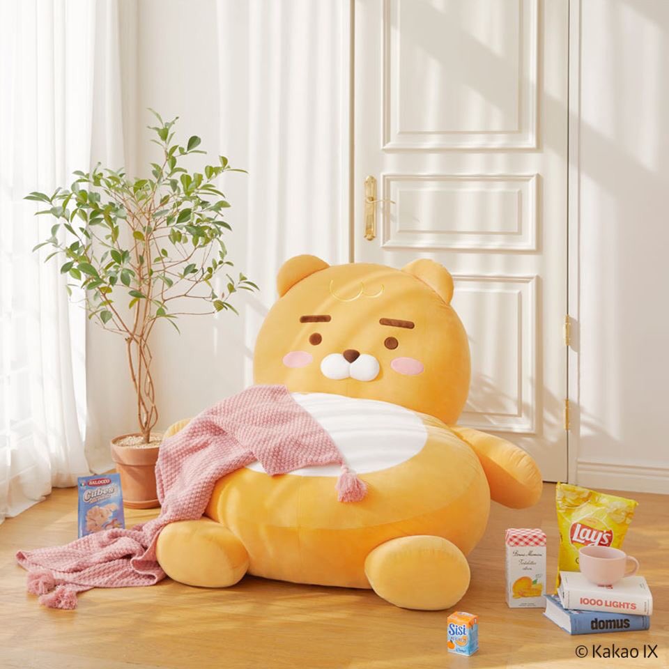 KIYO💜 ️AFA🇸🇬BOOTH(CH214) on Twitter: "i don't need a boyfriend i need this GIANT RYAN SOFA ...