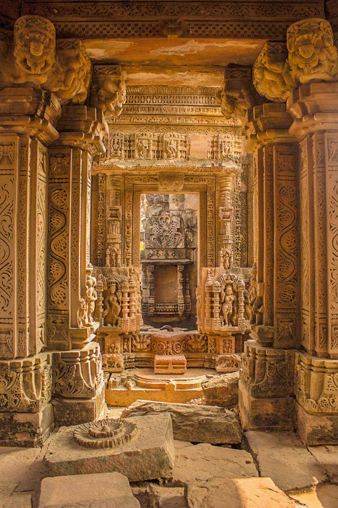 Kandariya Mahadeva Temple Sculptures