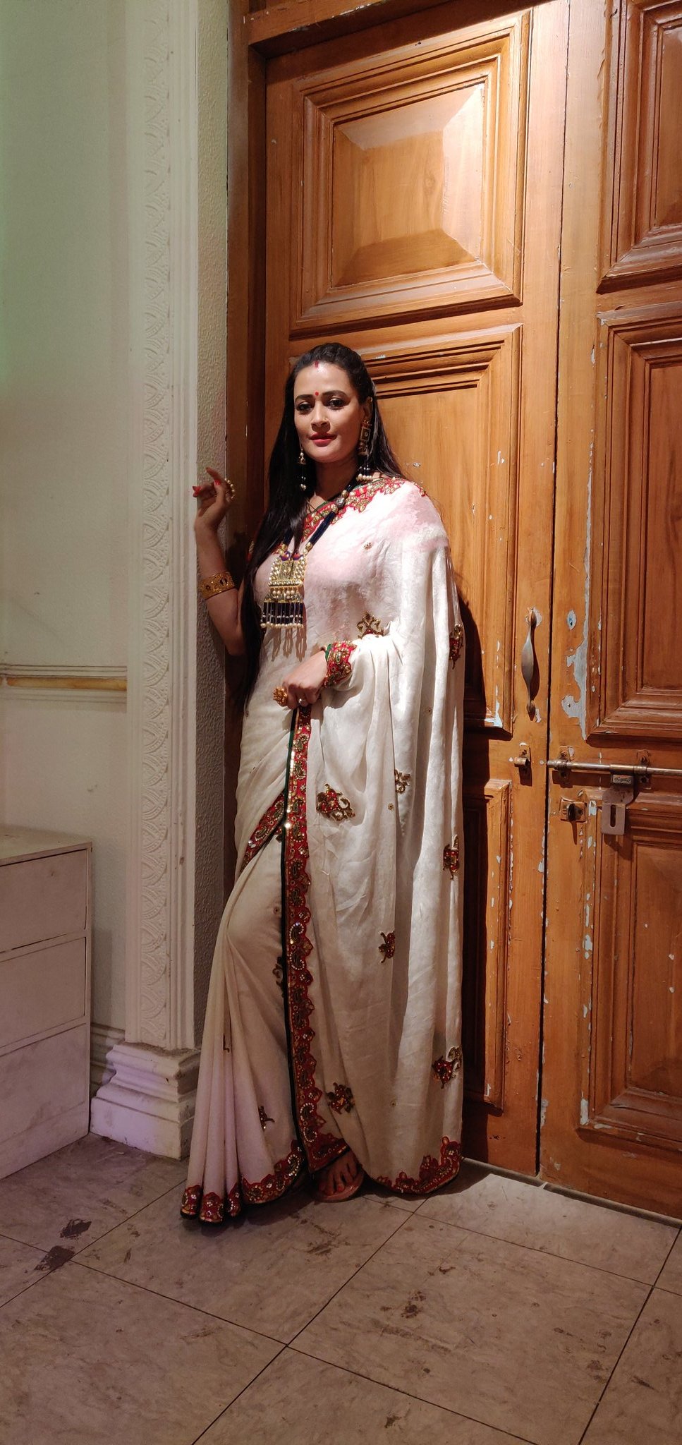 Jasveer Kaur In Saree