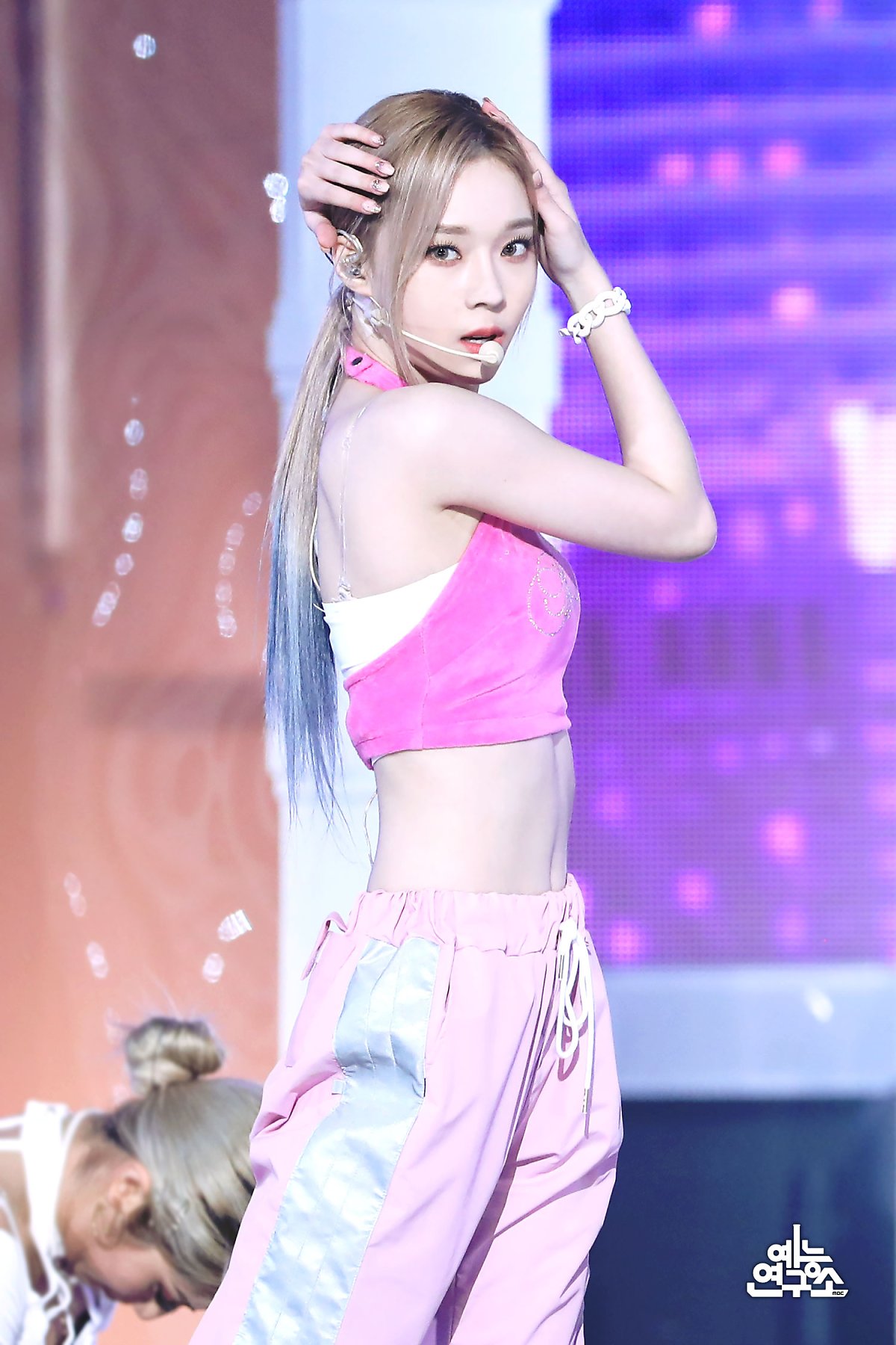 aespa pics on Twitter: "WINTER on MuCore https://t.co/op1izaAdnO" / Twitter