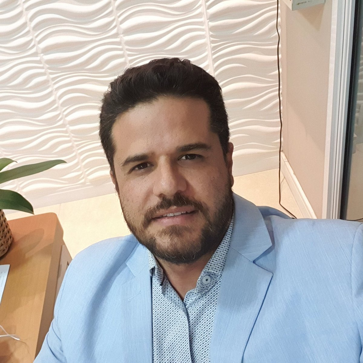 Daniel Falcone's Instagram, Twitter & Facebook on IDCrawl