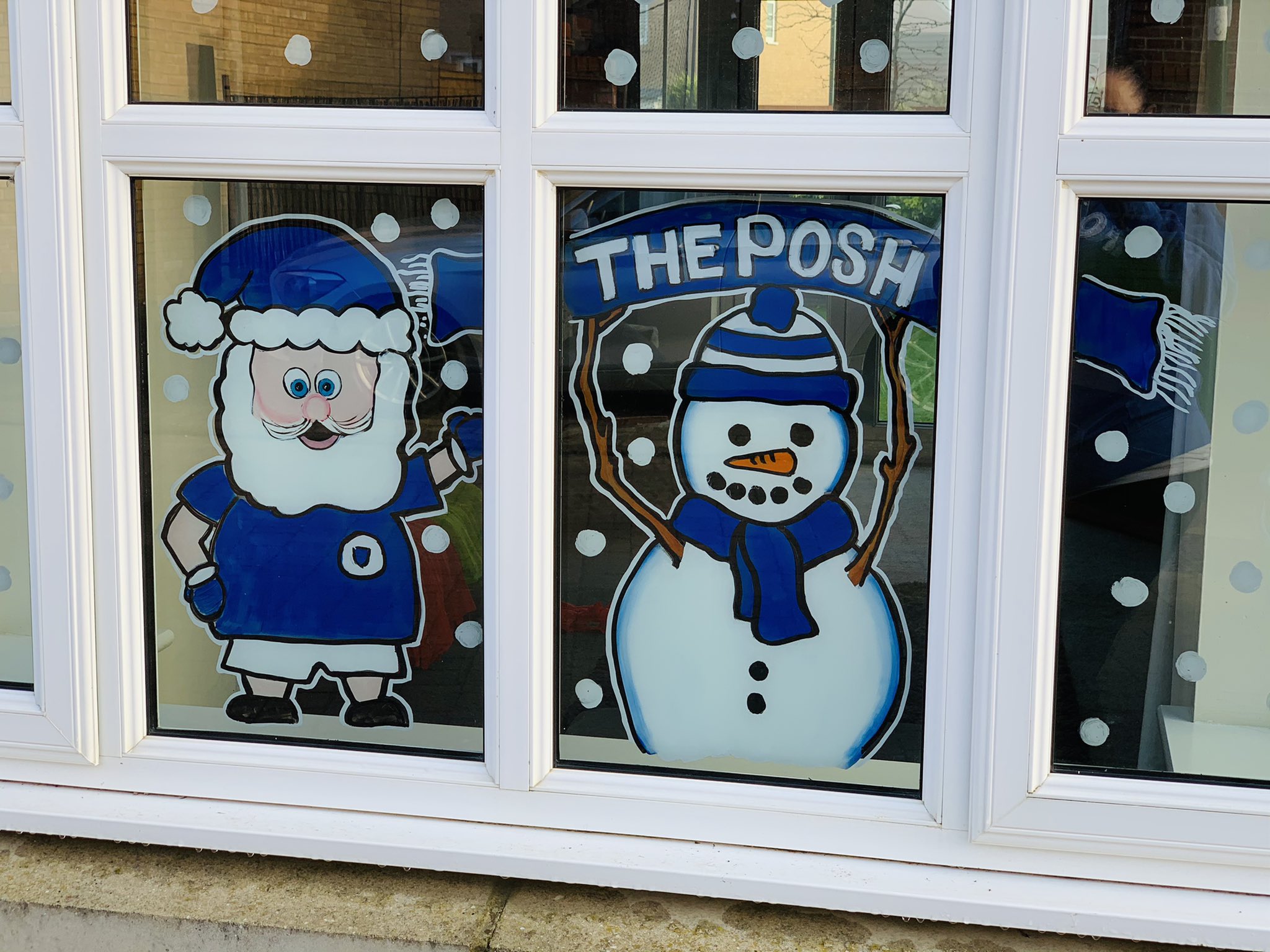 Easy Christmas Window Paintings