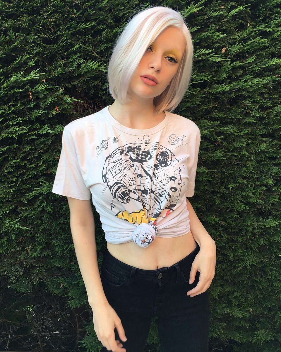 JOELLE – Joelle Official Website of Actress, Singer-songwriter and Musician