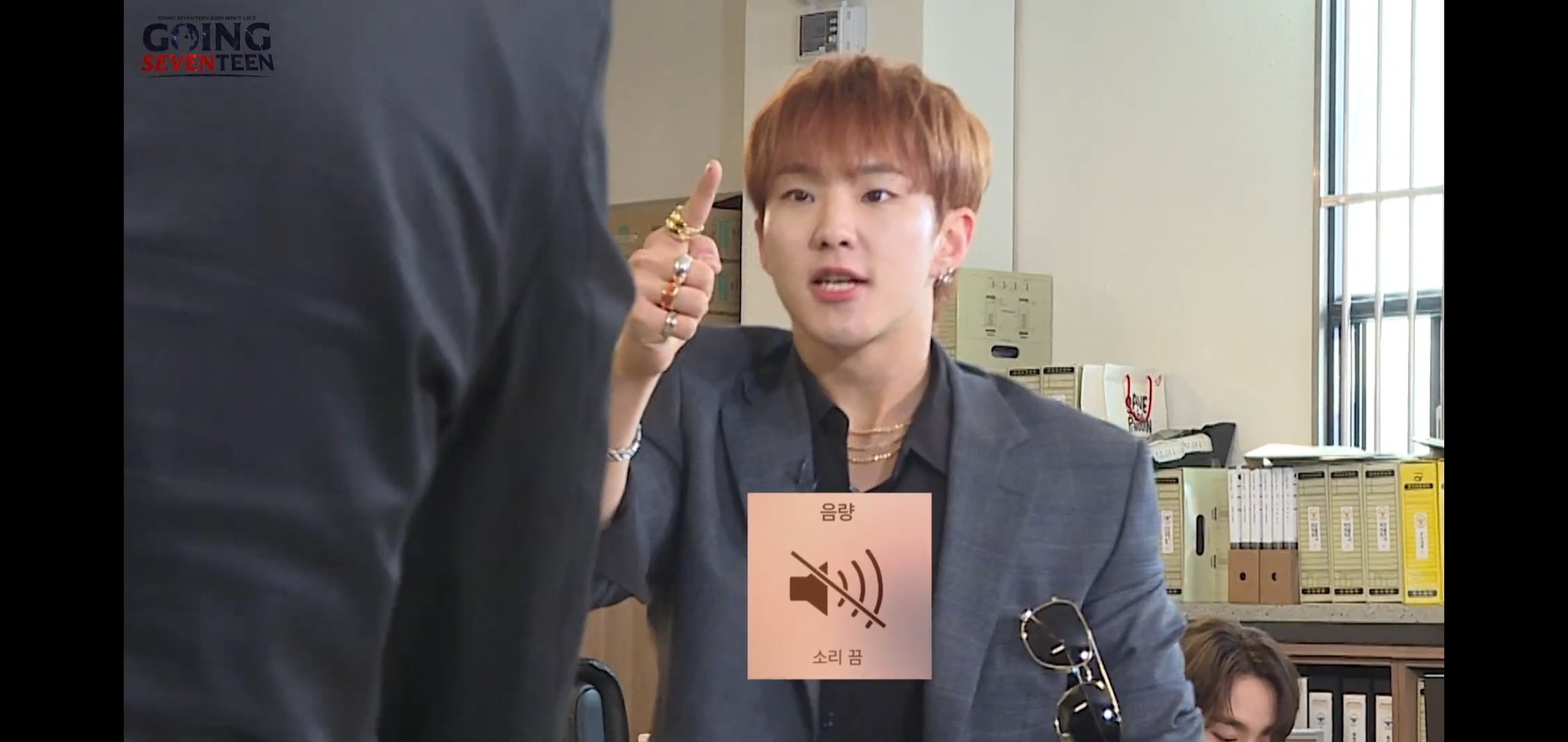 모찌햄찌 HAMZZI ; 🍑🐹 on Twitter: "Hoshi was accusing Mingyu and got too pumped up that his words ...