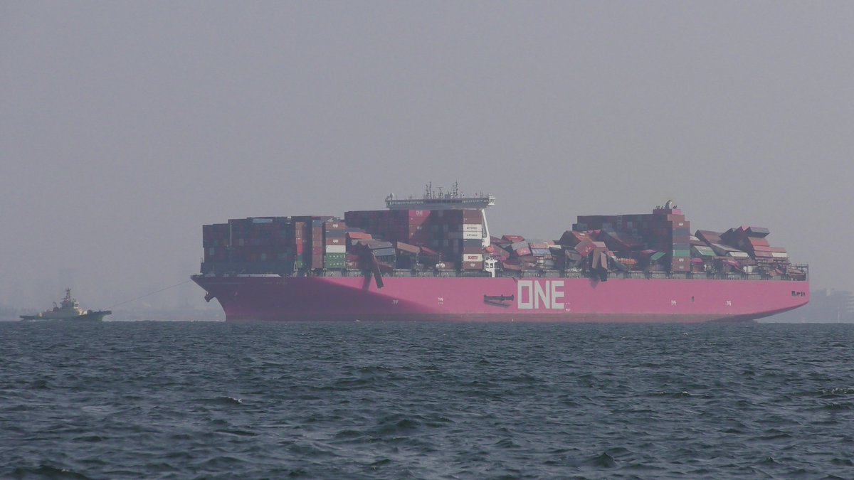 【事故】コンテナ荷崩れしたONE APUS、神戸港に入港 残ったコンテナも落ちそう 画像まとめ : まとめダネ！