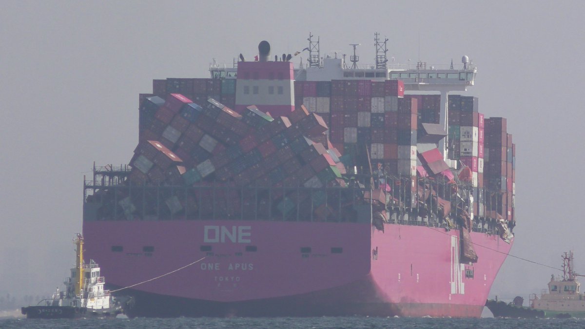 【事故】コンテナ荷崩れしたONE APUS、神戸港に入港 残ったコンテナも落ちそう 画像まとめ : まとめダネ！