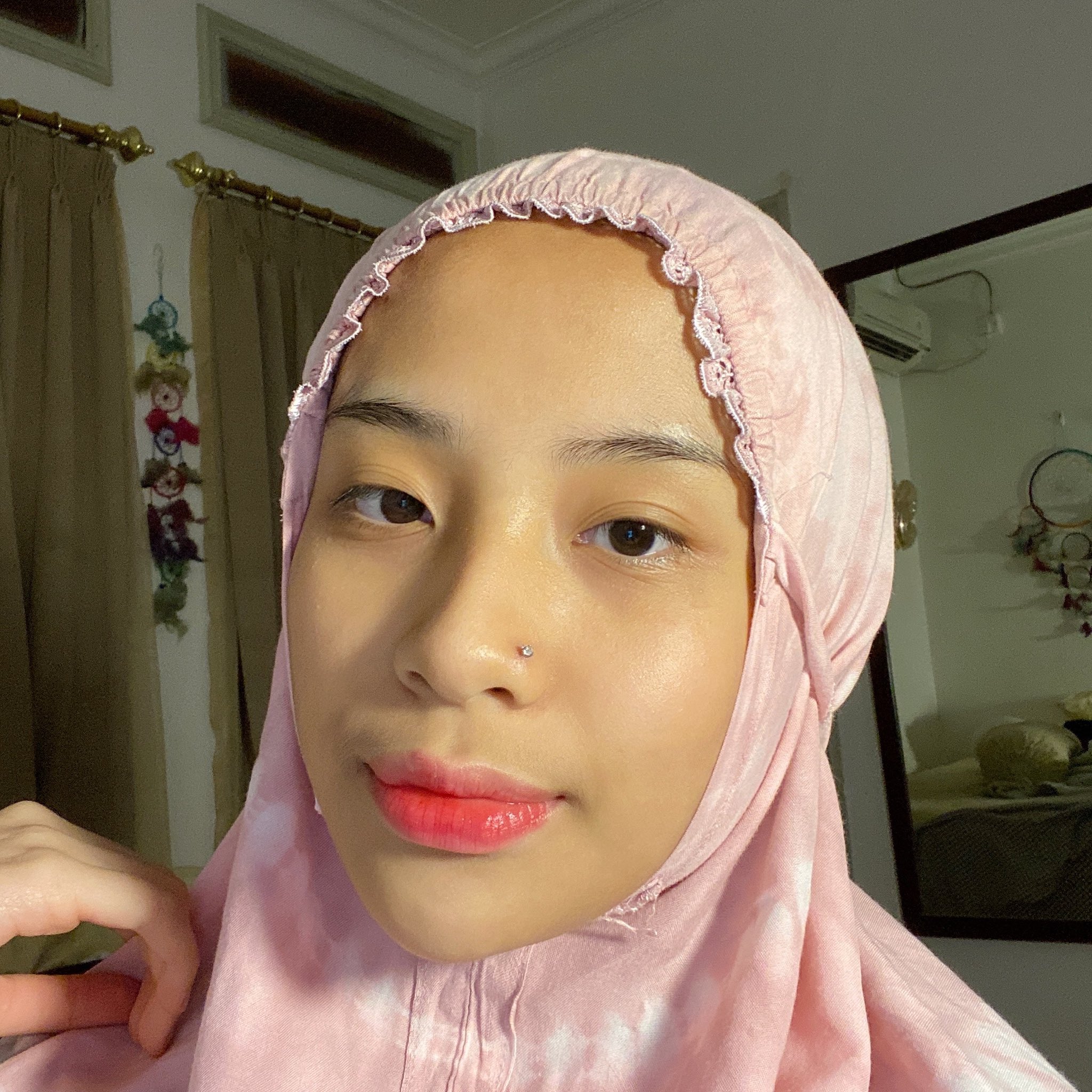 tara on Twitter: "pengen selfie sama mukena tie-dye bunda🙏🏻 https://t.co/HNgYhOYmWF" / Twitter