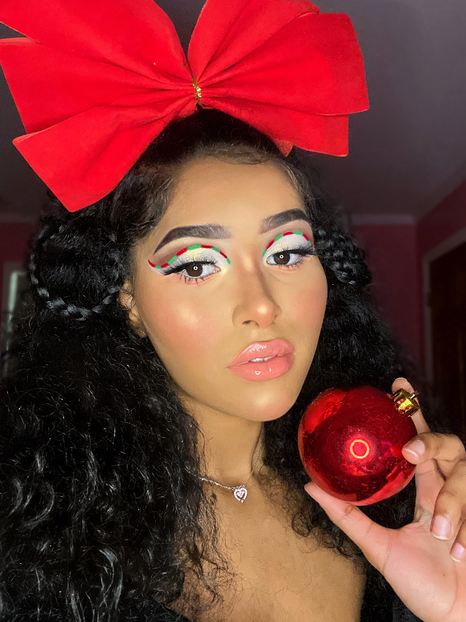 Cindy Lou Who Makeup