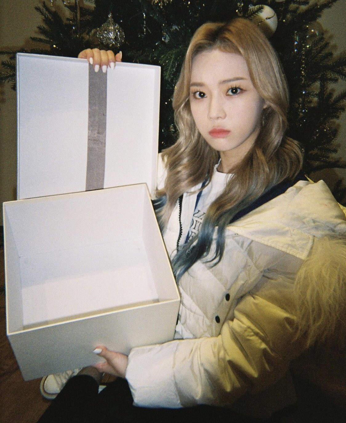 aespresso on Twitter: "201209 Winter’s IG update #aespa #æspa #에스파 #WINTER #윈터 #BlackMamba ...