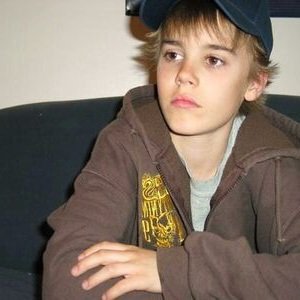 Justin Bieber 2008 Photoshoot Justin Bieber | Backstage Photoshoot