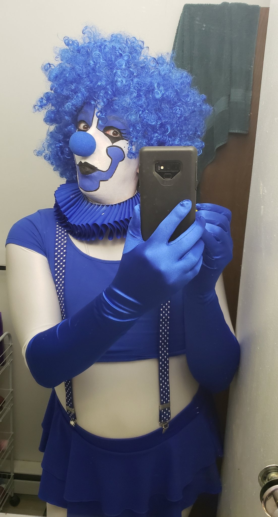 Trixy The Clown On Twitter Oh No First Thing In The Morning And Im