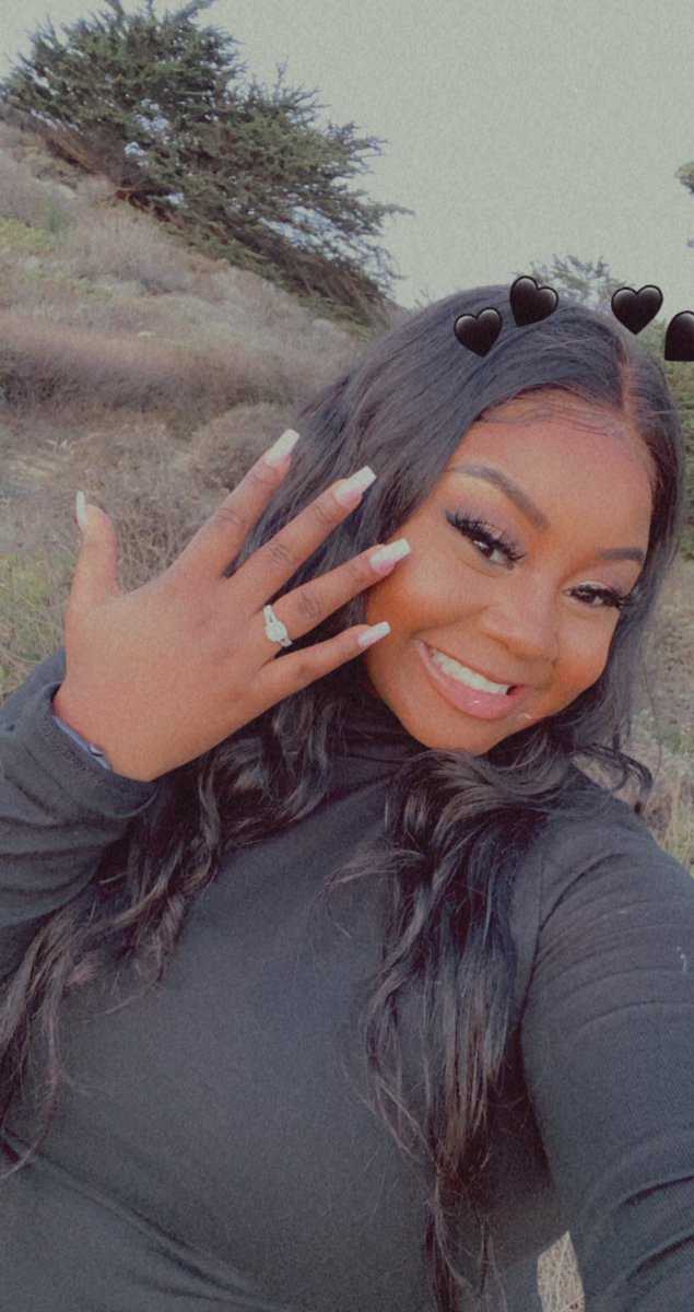 Anne Romine's Instagram, Twitter & Facebook on IDCrawl