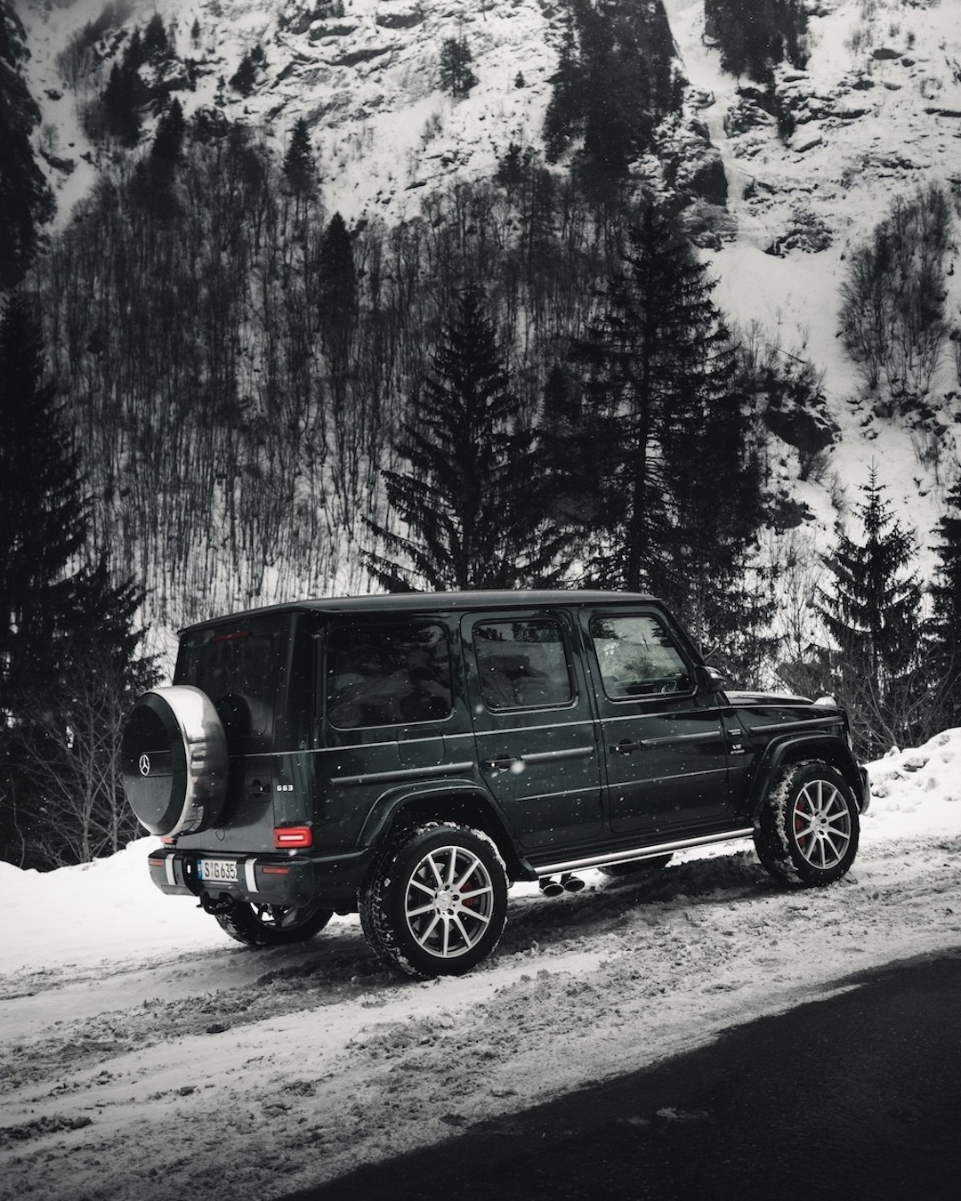 Snow Mercedes G Class