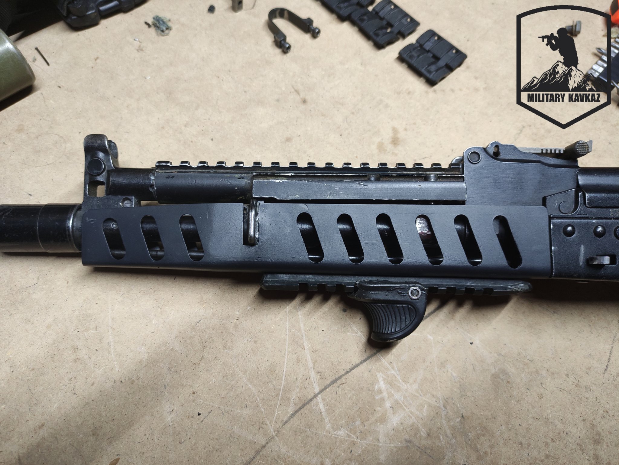 Ak 104 Rail