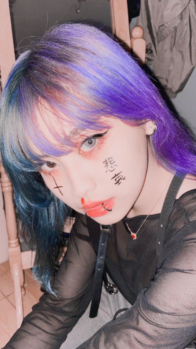 「i took reference photos today 」|ayana ‹3のイラスト