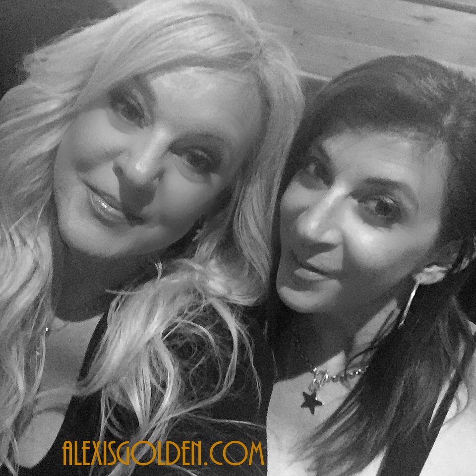 TW Pornstars - 2 pic. Alexis Golden. Twitter. Found this 5 minute vid ...