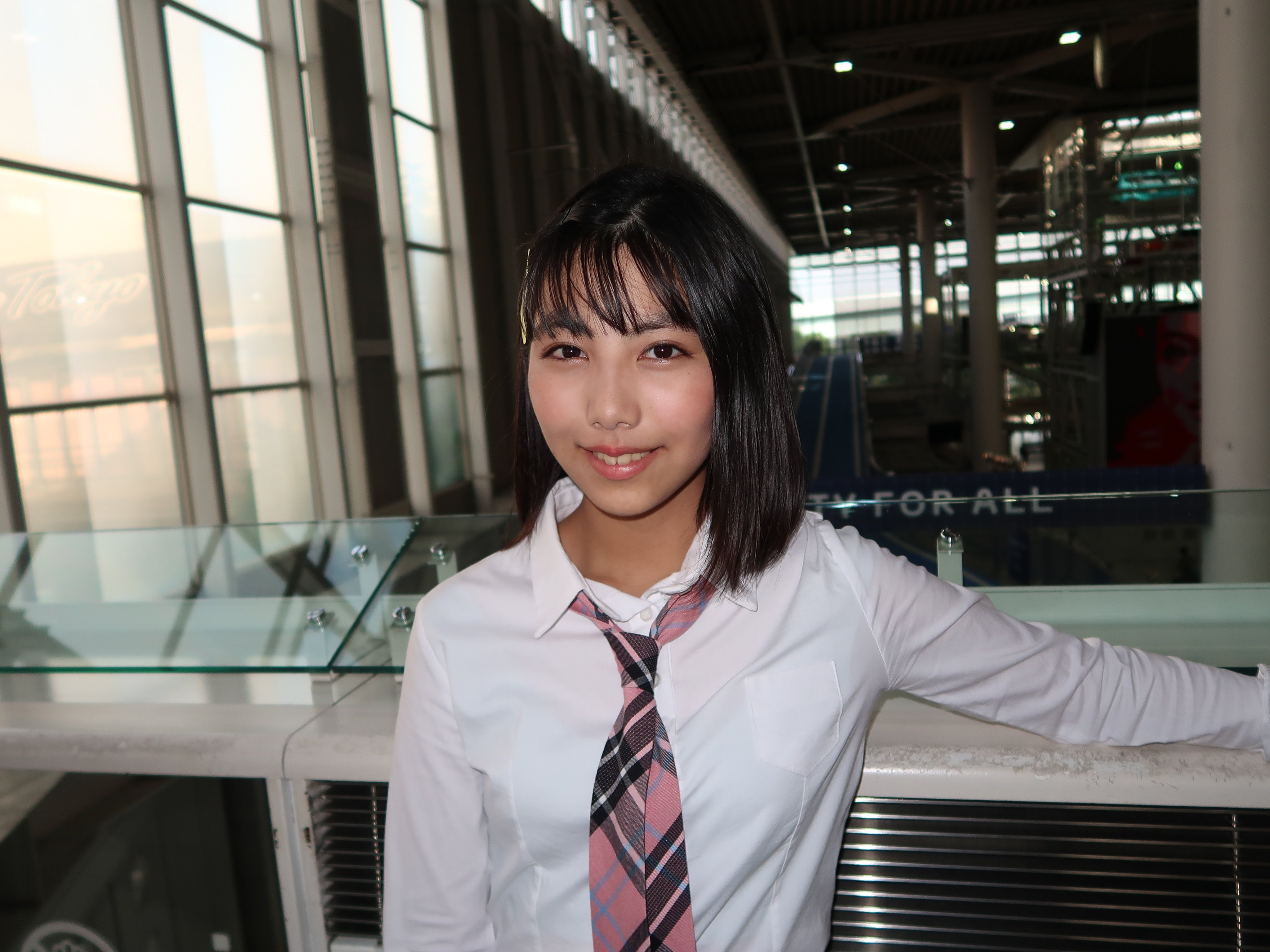 くまった🐻 on Twitter: "2020/8/9 JSJC制服フォトセッション 会場：パレットタウン周辺 #四つ葉にこ #ViVian https://t.co/VZdVZ1odF8 ...