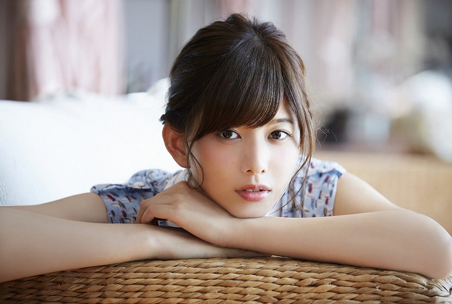 渡邉理佐 日刊美女 〜nikkan BIJYO〜 @beauty_master_1