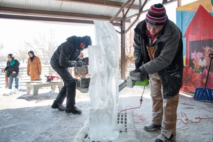 Quad Cities on Twitter: "Over 24,000 pounds of ice will be turned into ice carvings at the ...