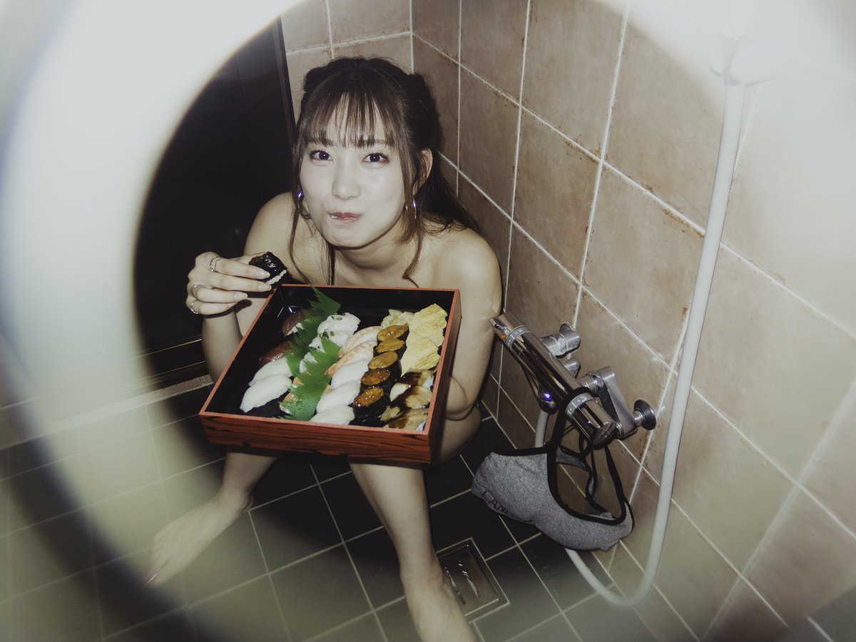 manimanium on Twitter: "電子写真集 #Escape https://t.co/nEmRLfCmhE…