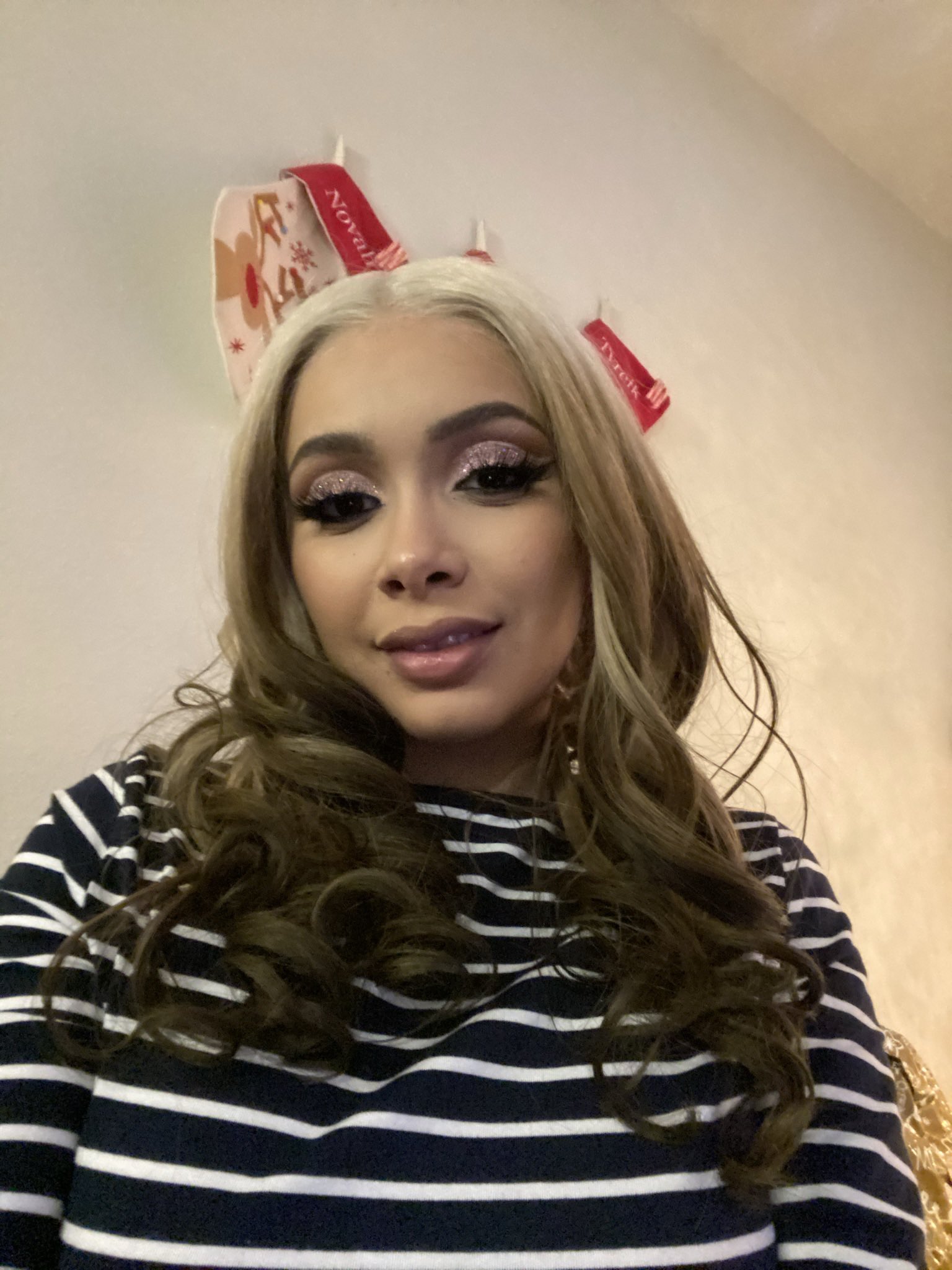 TW Pornstars - 1 pic. Gaggasaurus Rex. Twitter. MILF🐮. 7:37 AM - 26 Dec ...