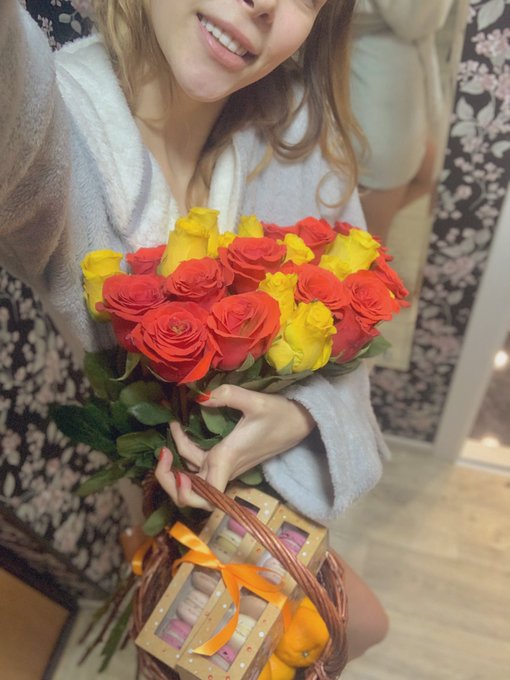 TW Pornstars - 🍓 LittleKitty 🍓. Pictures and videos from Twitter.