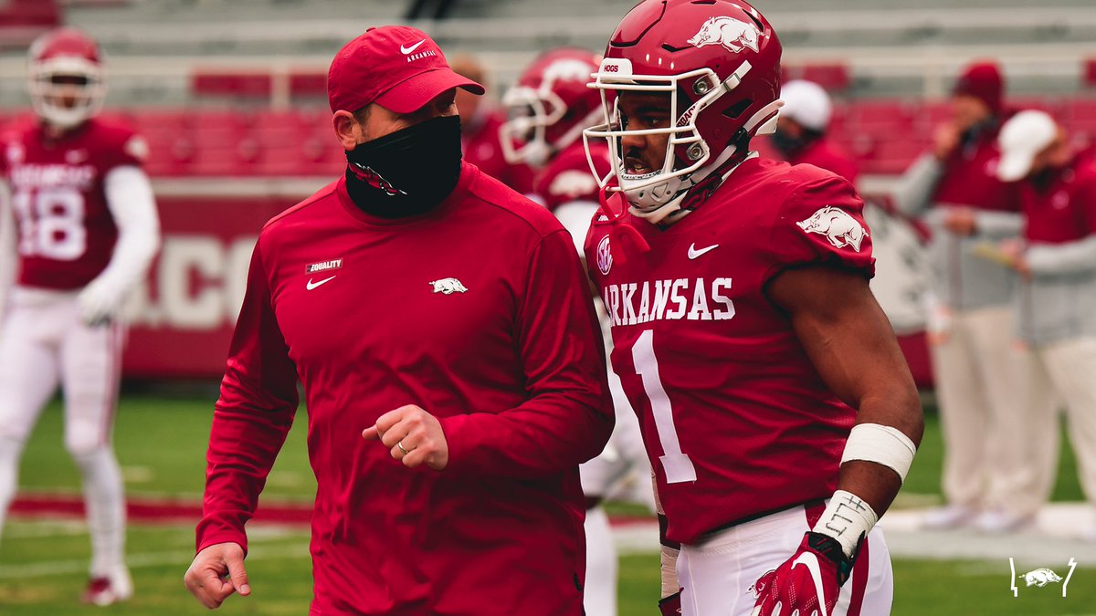 Barry Odom will remain as Arkansas DC according to players : r/CFB