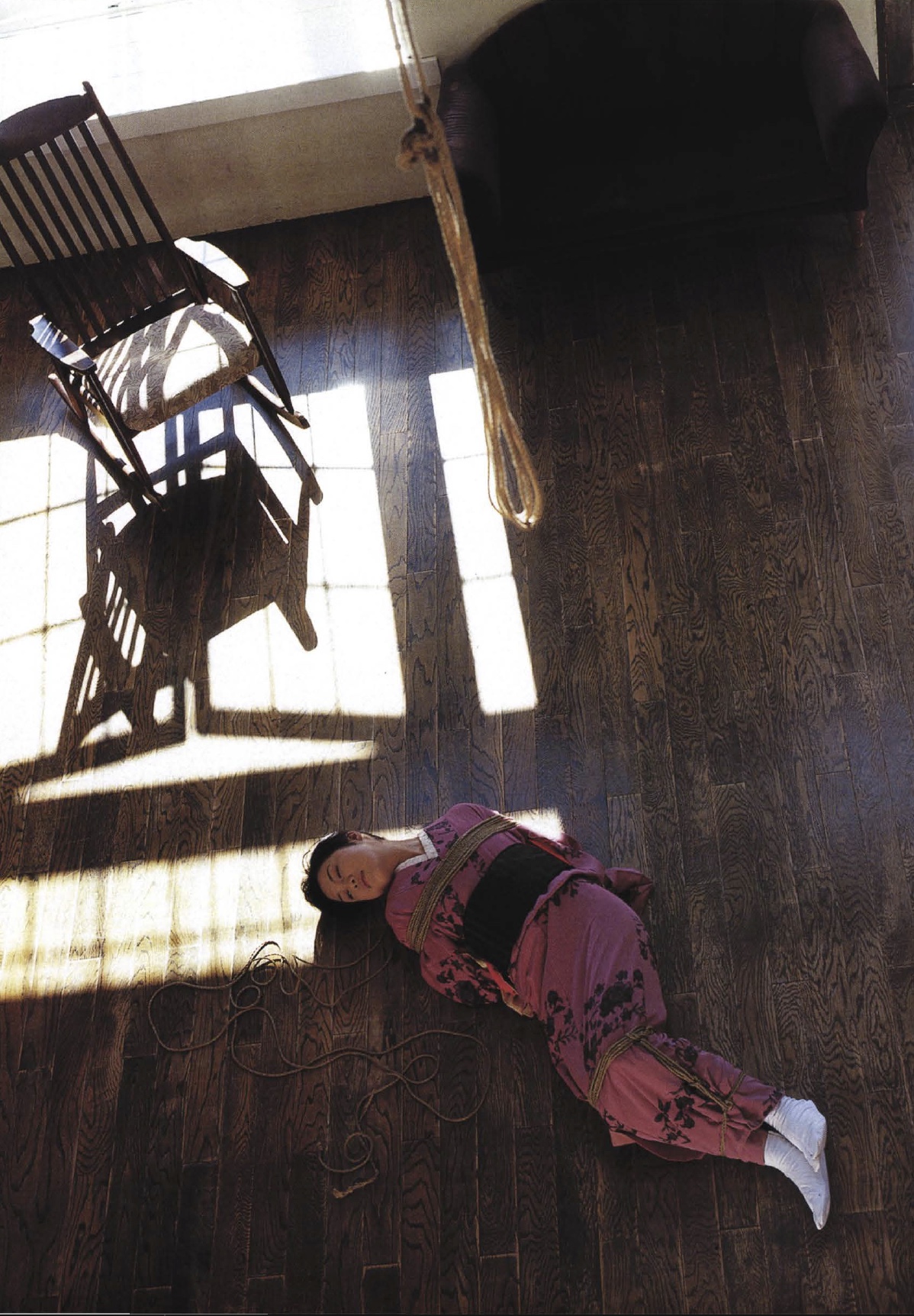 Salon de SM on Twitter: "『伝統の禁断エロス！！ KINBAKU NIPPON18』S&Mスナイパー2000年3月号。緊縛：雪村春樹、写真：岡克己、文：小夜伽 # ...