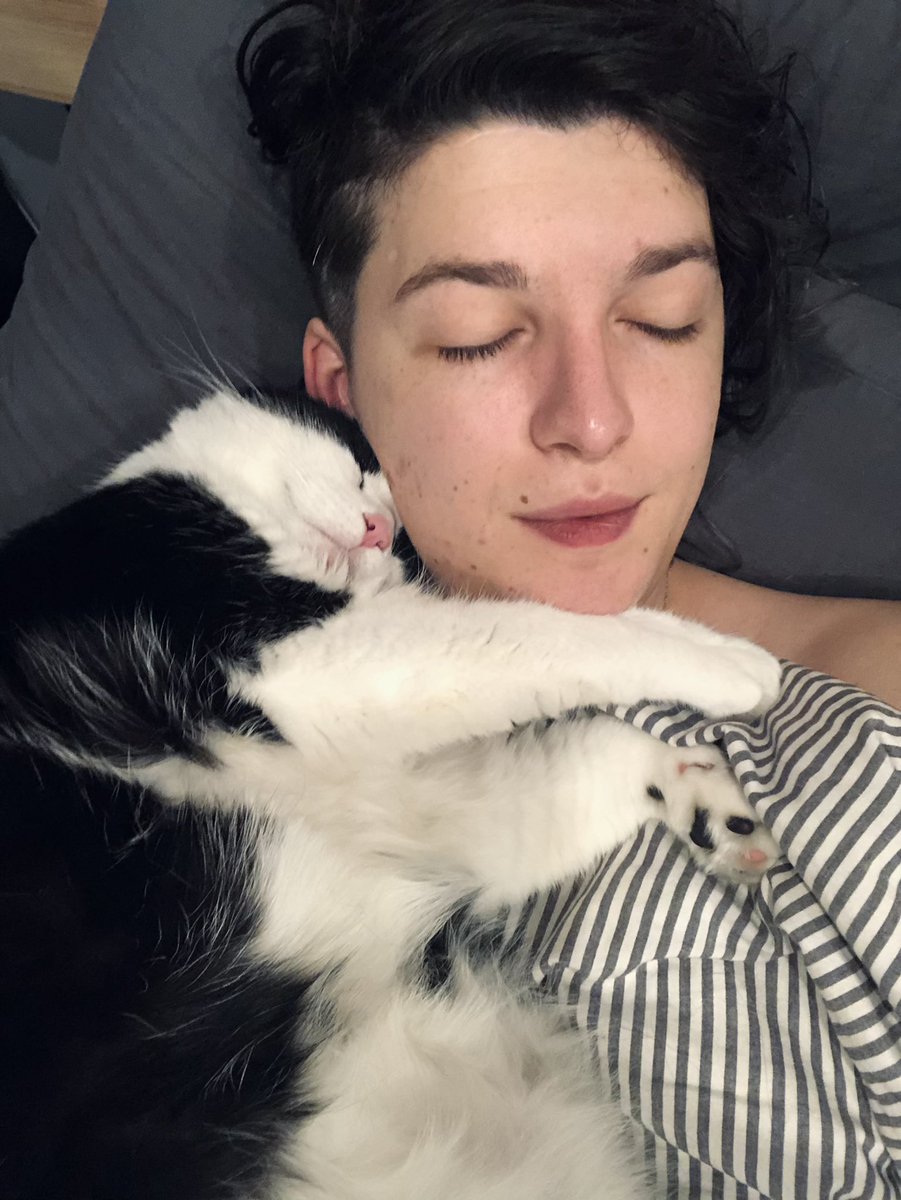 「Bringing in 2021 right 」|Cat Graffamのイラスト