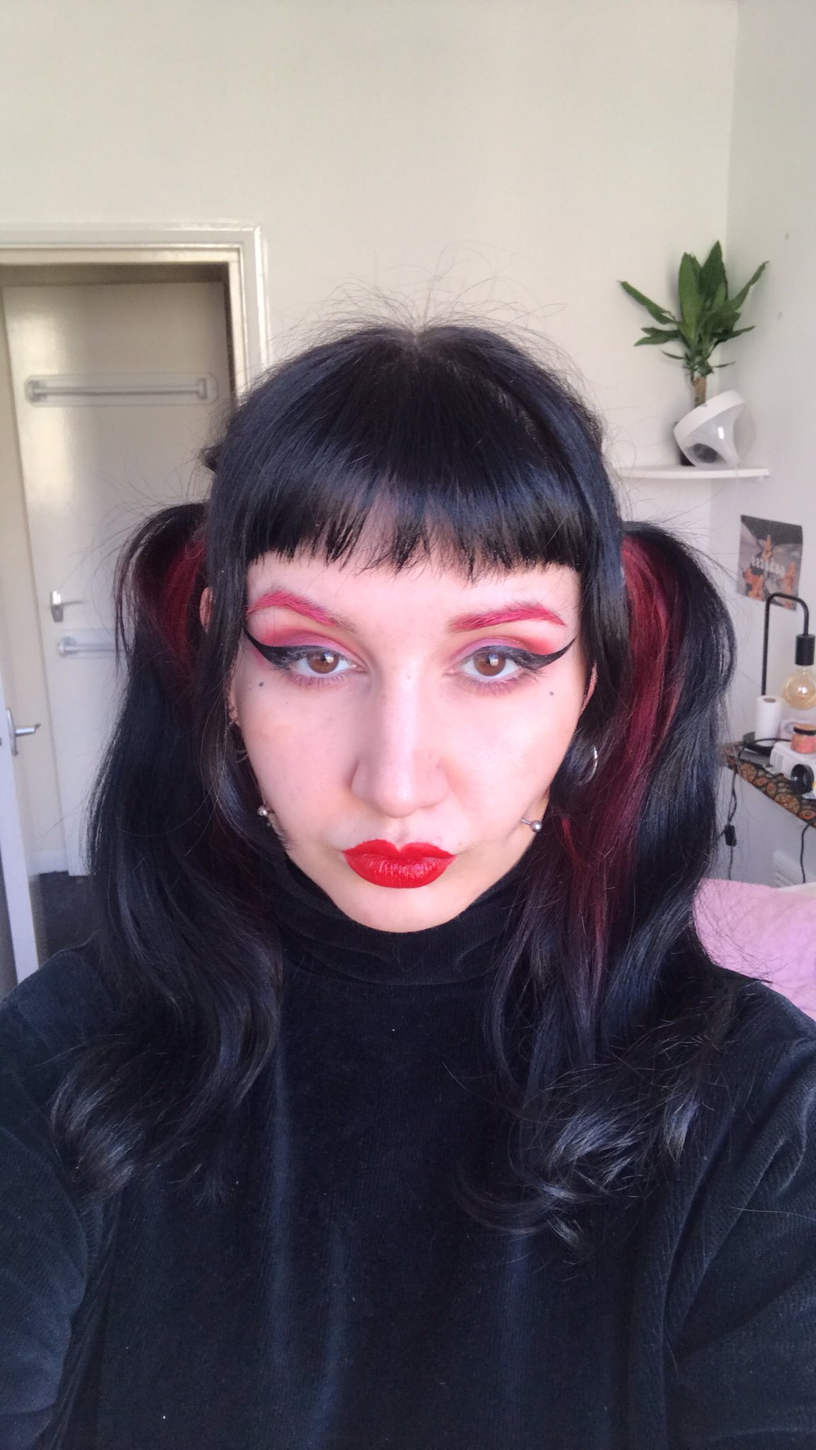 TW Pornstars - 1 pic. Miss Vera Violette. Twitter. 22 looks good on me ...