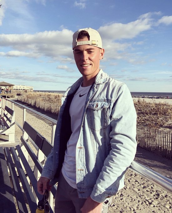 TW Pornstars - Greyson Lane. Pictures and videos from Twitter. Page 11