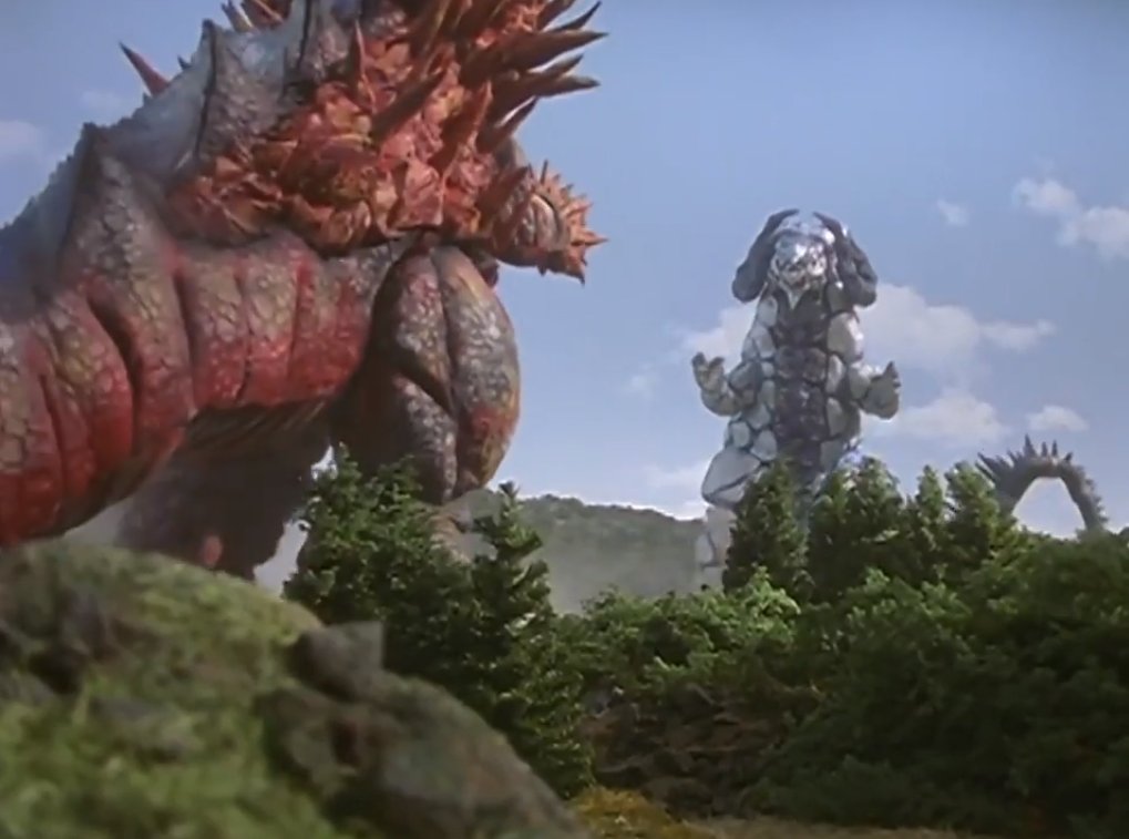 Ultraman Dyna Vs Neosaurus