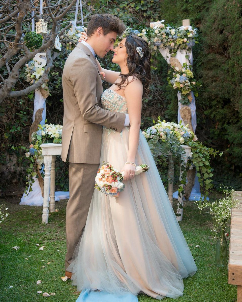 Jorge Blanco Y Stephie Camarena Novios