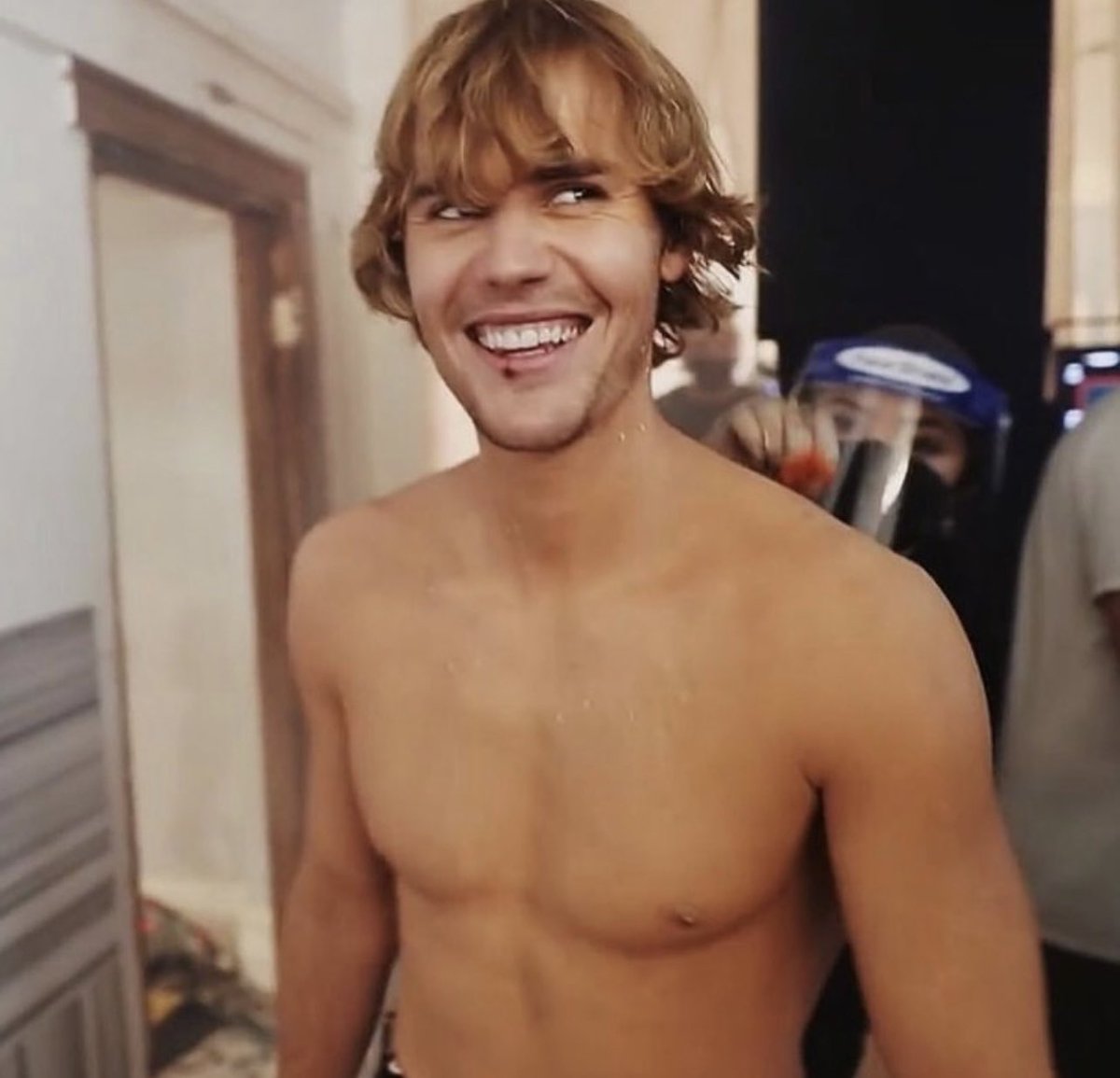 Justin Bieber Smiling With Teeth