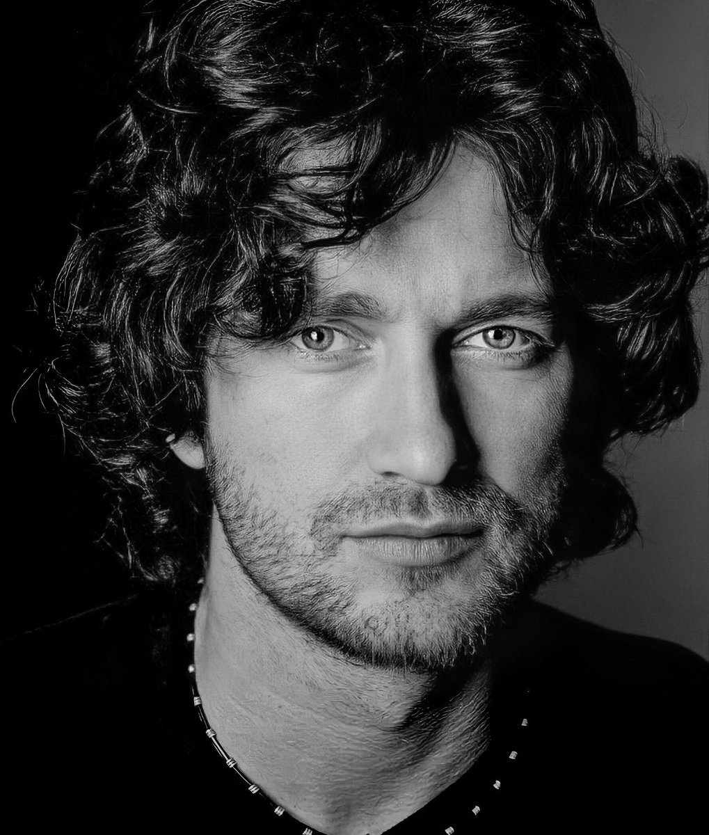 Gerard Butler Long Hair